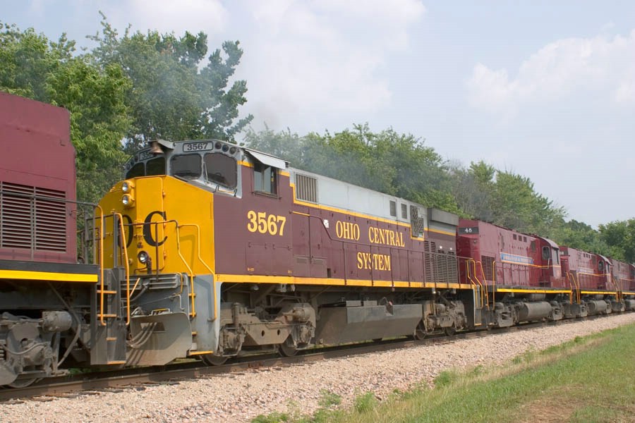 Ex-OHCR 3567, recently purchased by A&M, helps power the Monett Turn.